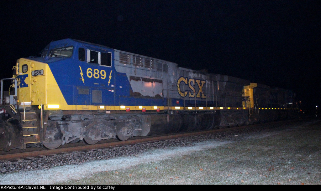 CSX 689